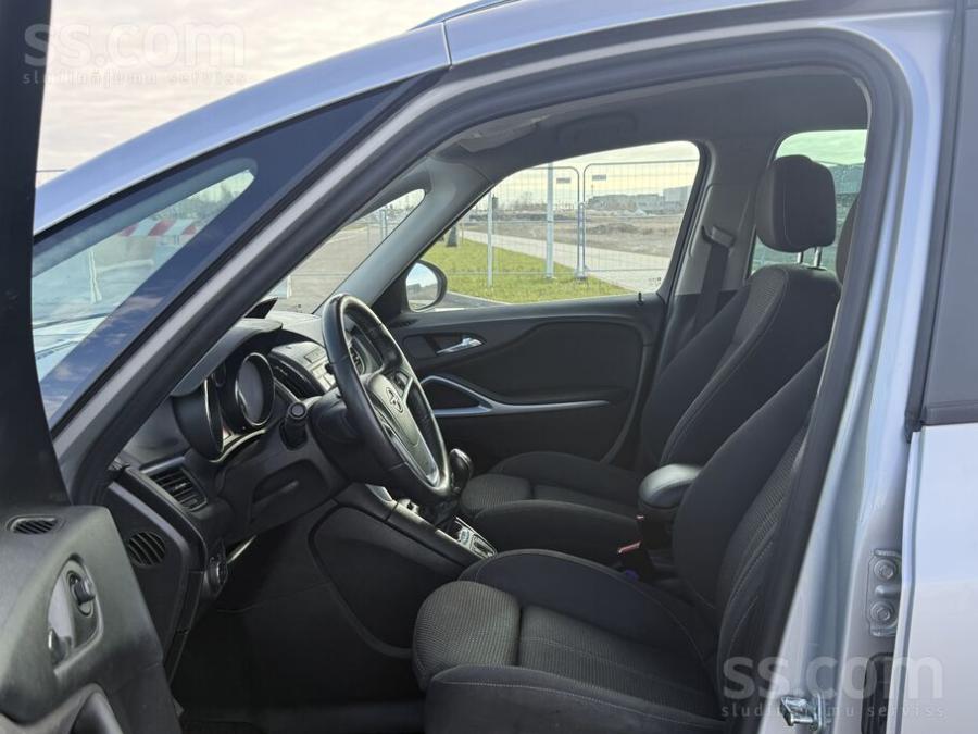 Opel Zafira 2012 Liepāja, ar dzinēja tilpumu 2.00 L un nobraukumu 283 tūkst. km par 4200 €, foto 14 vietnē AUTOMOTO.COM.LV