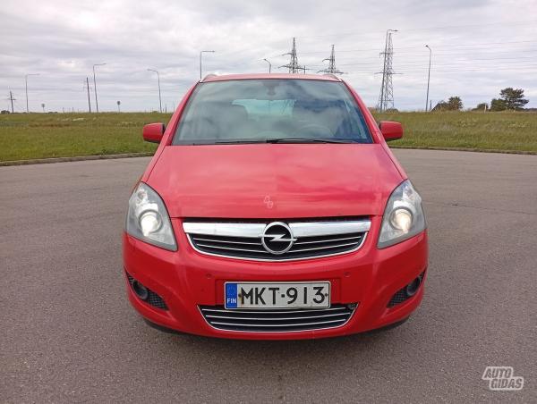 Opel Zafira 2012 in Vilnius, with an engine capacity of 1.70 L and mileage of 370 thousand km for 2550 €, photo 2 on AUTOMOTO.COM.LV
