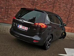 Opel Zafira 2012 in Riga, with an engine capacity of 2.00 L and mileage of 260 thousand km for 6490 €, photo 3 on AUTOMOTO.COM.LV