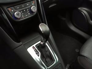 Opel Zafira 2012 in Riga, with an engine capacity of 2.00 L and mileage of 260 thousand km for 6490 €, photo 19 on AUTOMOTO.COM.LV