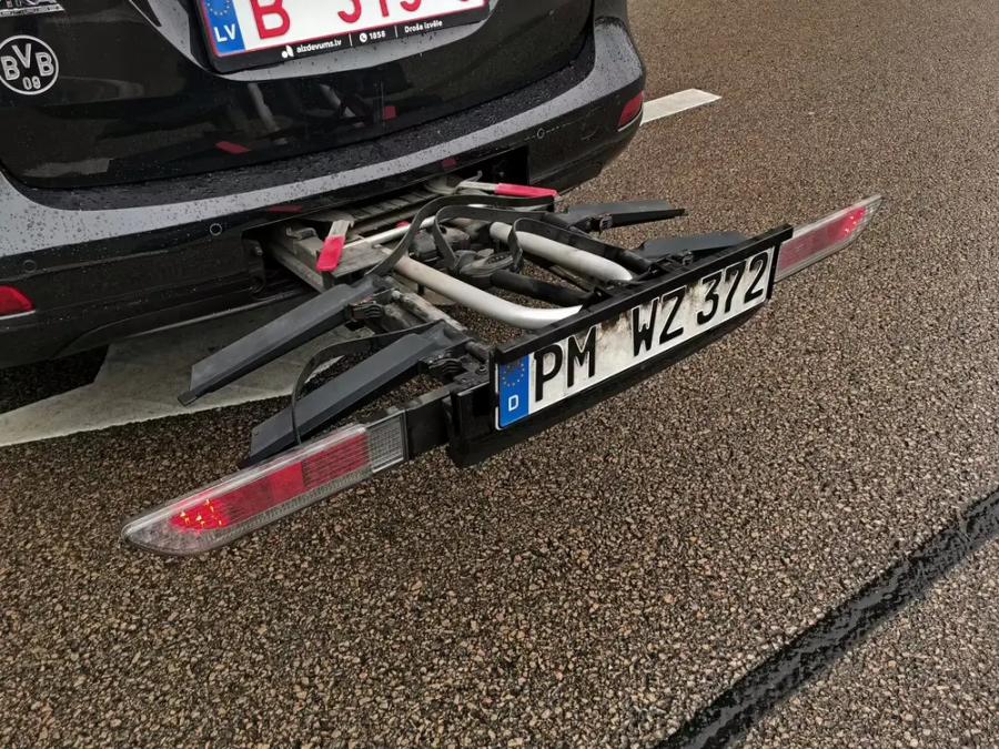Opel Zafira 2012 in Riga, with an engine capacity of 2.00 L and mileage of 260 thousand km for 6490 €, photo 21 on AUTOMOTO.COM.LV