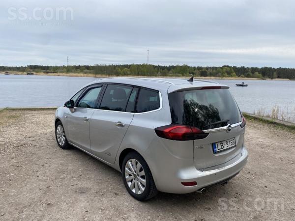 Opel Zafira 2012 in Jurmala, with an engine capacity of 2.00 L and mileage of 248 thousand km for 5520 €, photo 5 on AUTOMOTO.COM.LV