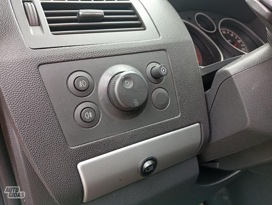 Opel Zafira 2012 Viļņa, ar dzinēja tilpumu 1.70 L un nobraukumu 370 tūkst. km par 2550 €, foto 22 vietnē AUTOMOTO.COM.LV