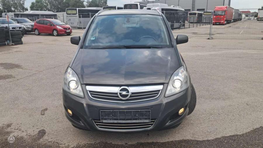 Opel Zafira 2012 Marijampole, ar dzinēja tilpumu 1.70 L un nobraukumu 270 tūkst. km par 3250 €, foto 3 vietnē AUTOMOTO.COM.LV