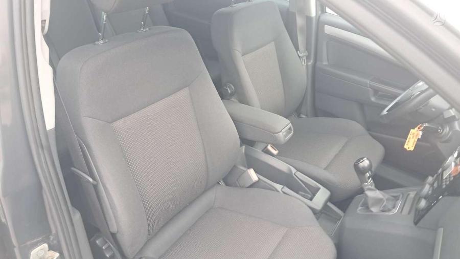 Opel Zafira 2012 Marijampole, ar dzinēja tilpumu 1.70 L un nobraukumu 270 tūkst. km par 3250 €, foto 11 vietnē AUTOMOTO.COM.LV