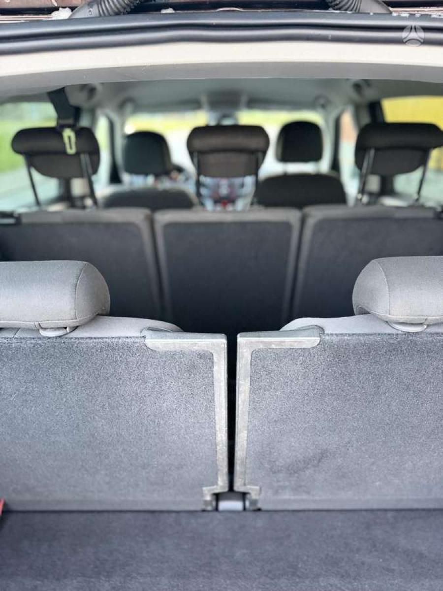 Opel Zafira 2012 in Plunge, with an engine capacity of 2.00 L and mileage of 240 thousand km for 4950 €, photo 9 on AUTOMOTO.COM.LV