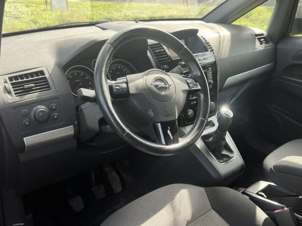 Opel Zafira 2012 in Marijampole, with an engine capacity of 1.60 L and mileage of 304 thousand km for 850 €, photo 6 on AUTOMOTO.COM.LV