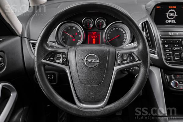 Opel Zafira 2012 Ogre, ar dzinēja tilpumu 2.00 L un nobraukumu 271 tūkst. km par 4250 €, foto 11 vietnē AUTOMOTO.COM.LV
