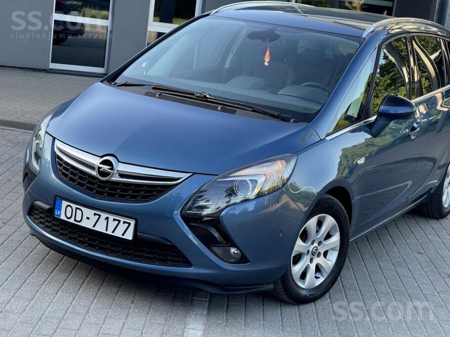 Opel Zafira 2013 in Jurmala, with an engine capacity of 1.60 L and mileage of 0 thousand km for 5900 €, photo 4 on AUTOMOTO.COM.LV