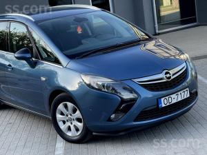 Opel Zafira 2013 in Jurmala, with an engine capacity of 1.60 L and mileage of 0 thousand km for 5900 €, photo 15 on AUTOMOTO.COM.LV