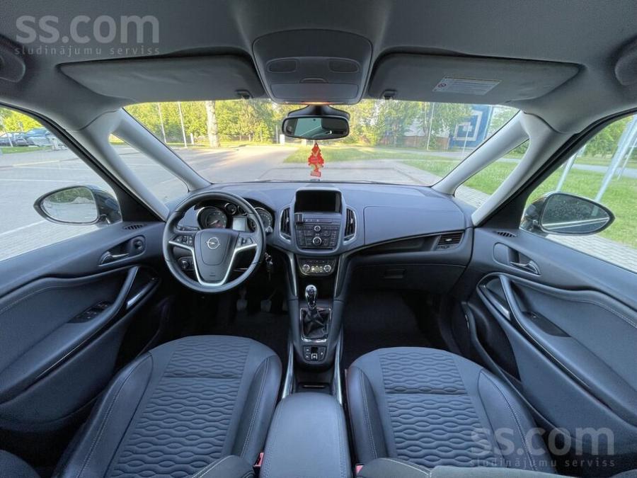 Opel Zafira 2013 in Jurmala, with an engine capacity of 1.60 L and mileage of 0 thousand km for 5900 €, photo 24 on AUTOMOTO.COM.LV