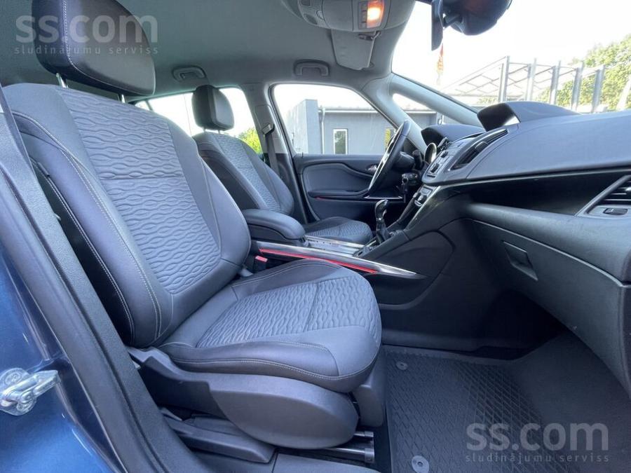 Opel Zafira 2013 in Jurmala, with an engine capacity of 1.60 L and mileage of 0 thousand km for 5900 €, photo 26 on AUTOMOTO.COM.LV