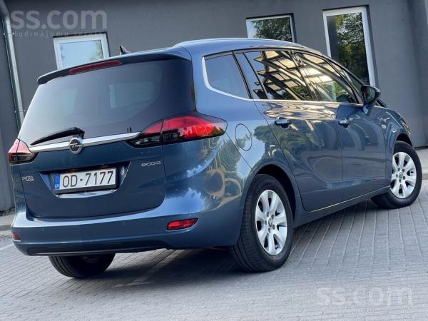 Opel Zafira 2013 in Jurmala, with an engine capacity of 1.60 L and mileage of 0 thousand km for 5850 €, photo 3 on AUTOMOTO.COM.LV