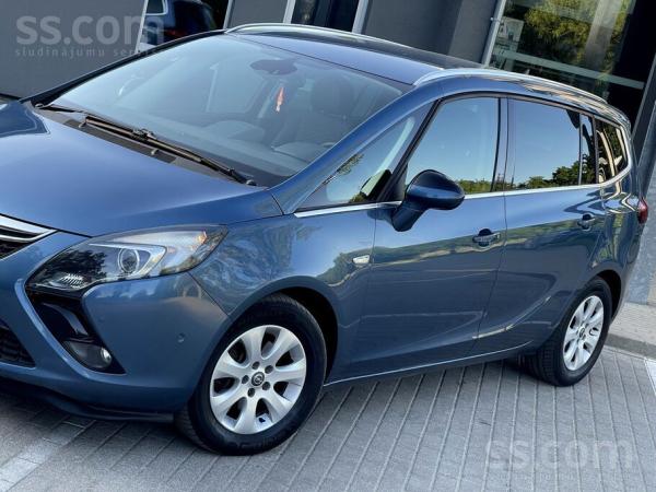 Opel Zafira 2013 in Jurmala, with an engine capacity of 1.60 L and mileage of 0 thousand km for 5850 €, photo 9 on AUTOMOTO.COM.LV