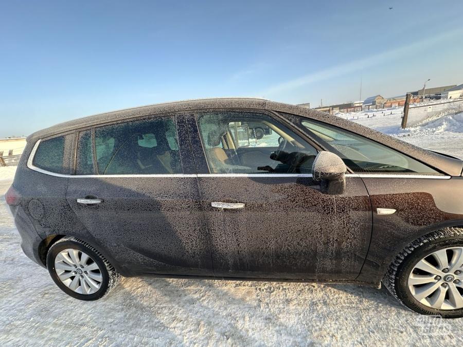 Opel Zafira 2013 Šauļi, ar dzinēja tilpumu 2.00 L un nobraukumu 232 tūkst. km par 5750 €, foto 5 vietnē AUTOMOTO.COM.LV