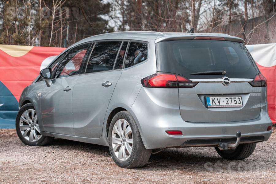 Opel Zafira 2013 in Riga, with an engine capacity of 2.00 L and mileage of 0 thousand km for 5990 €, photo 5 on AUTOMOTO.COM.LV