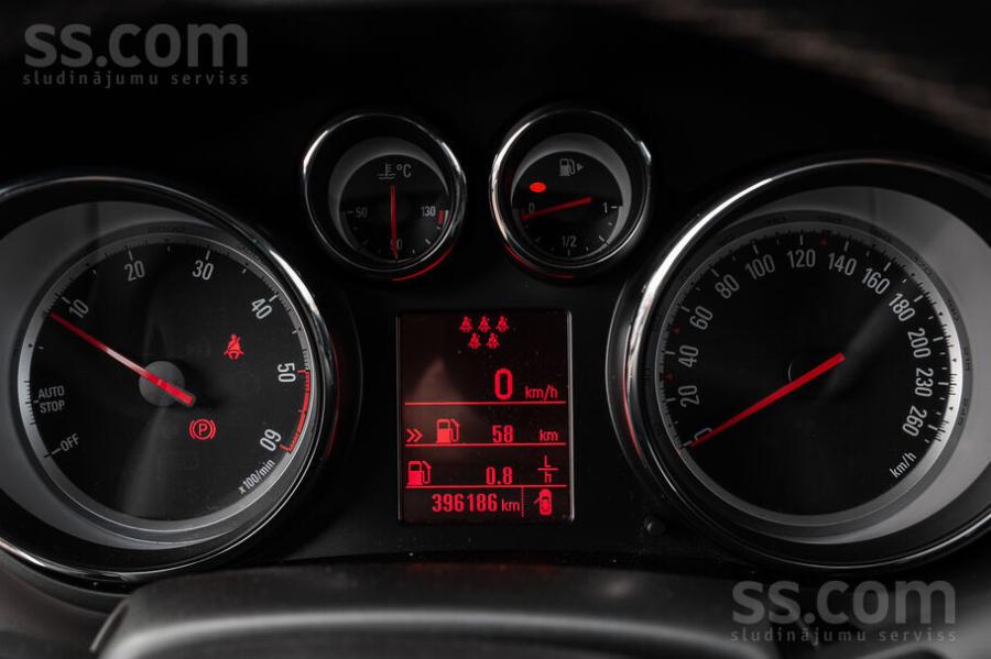 Opel Zafira 2013 in Riga, with an engine capacity of 2.00 L and mileage of 0 thousand km for 5990 €, photo 18 on AUTOMOTO.COM.LV