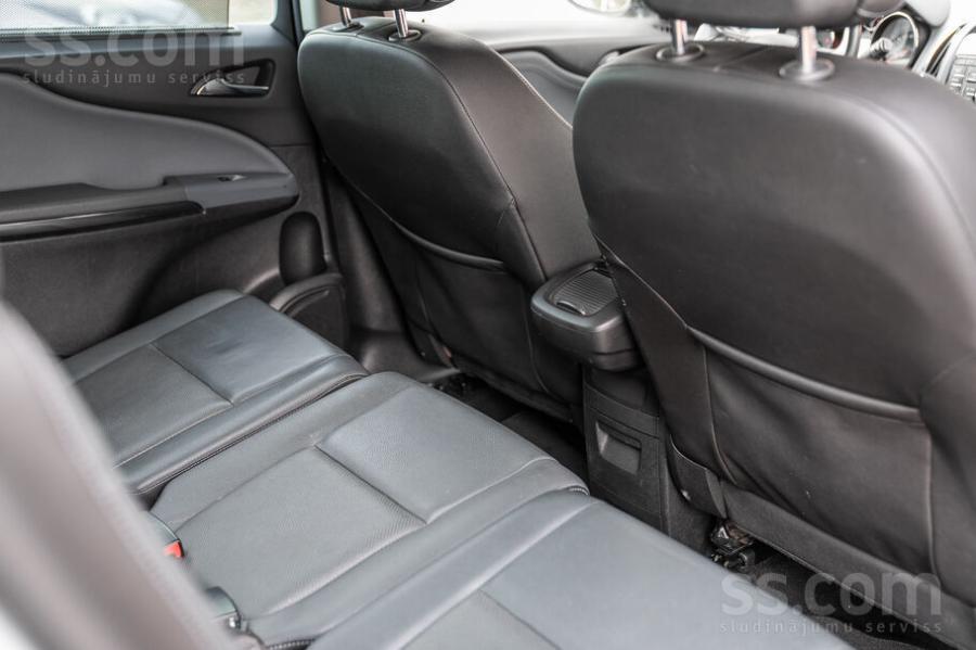 Opel Zafira 2013 in Riga, with an engine capacity of 2.00 L and mileage of 0 thousand km for 5990 €, photo 21 on AUTOMOTO.COM.LV