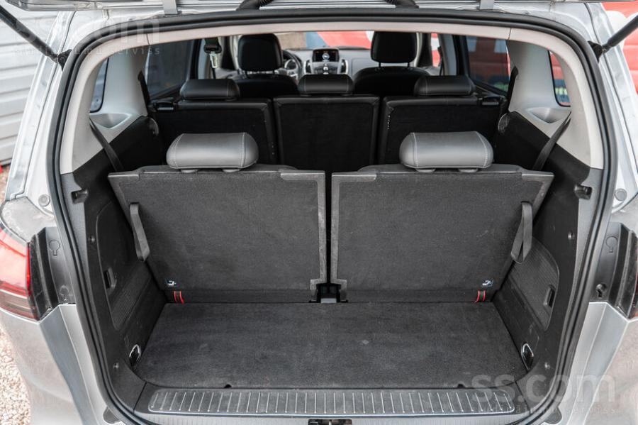 Opel Zafira 2013 in Riga, with an engine capacity of 2.00 L and mileage of 0 thousand km for 5990 €, photo 26 on AUTOMOTO.COM.LV
