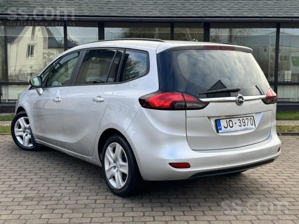 Opel Zafira 2013 in Tukums, with an engine capacity of 1.40 L and mileage of 225 thousand km for 5600 €, photo 2 on AUTOMOTO.COM.LV
