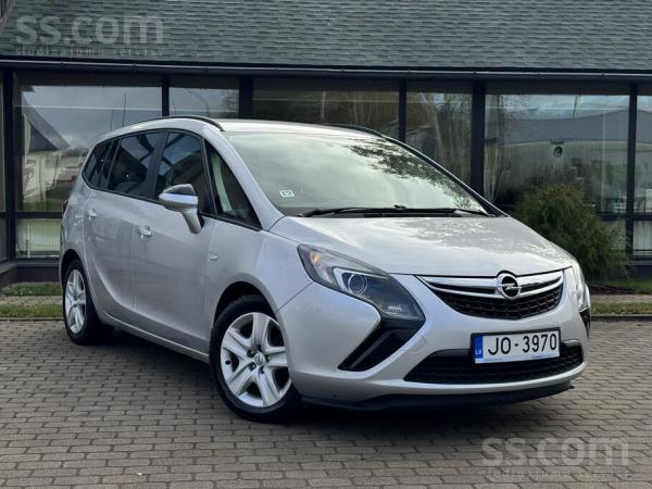 Opel Zafira 2013 in Tukums, with an engine capacity of 1.40 L and mileage of 225 thousand km for 5600 €, photo 4 on AUTOMOTO.COM.LV