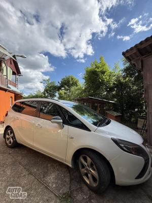 Opel Zafira 2013 in Kaunas, with an engine capacity of 2.00 L and mileage of 341 thousand km for 4600 €, photo 4 on AUTOMOTO.COM.LV