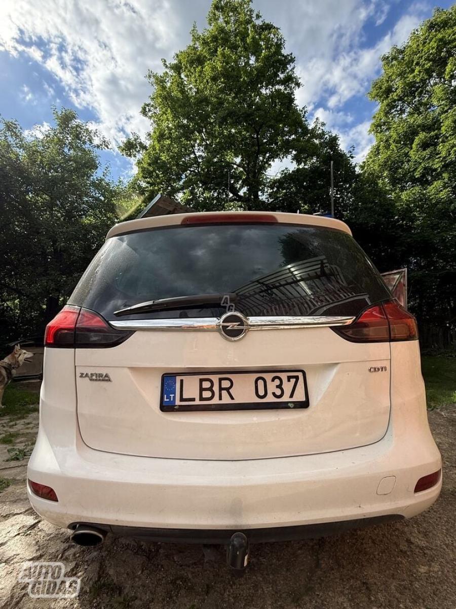 Opel Zafira 2013 in Kaunas, with an engine capacity of 2.00 L and mileage of 341 thousand km for 4600 €, photo 5 on AUTOMOTO.COM.LV