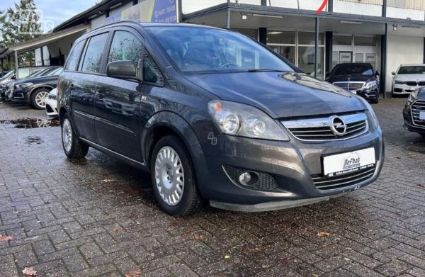 Opel Zafira 2014 in Marijampole, with an engine capacity of 1.80 L and mileage of 205 thousand km for 4250 €, photo 4 on AUTOMOTO.COM.LV