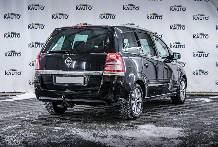 Opel Zafira 2014 in Kaunas, with an engine capacity of 1.70 L and mileage of 240 thousand km for 4790 €, photo 3 on AUTOMOTO.COM.LV