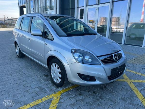 Opel Zafira 2014 in Vilnius, with an engine capacity of 1.80 L and mileage of 158 thousand km for 3899 €, photo 3 on AUTOMOTO.COM.LV