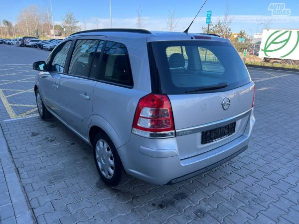 Opel Zafira 2014 in Vilnius, with an engine capacity of 1.80 L and mileage of 158 thousand km for 3899 €, photo 8 on AUTOMOTO.COM.LV