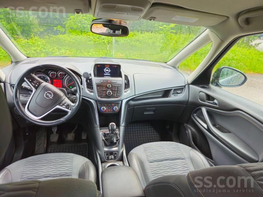 Opel Zafira 2014 Rīga, ar dzinēja tilpumu 2.00 L un nobraukumu 352 tūkst. km par 4650 €, foto 7 vietnē AUTOMOTO.COM.LV