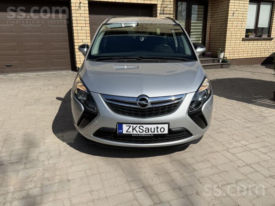 Опель Зафира 2014 в Елгава, объемом двигателя 2.00 л и пробегом 130 тыс. км за 8400 €, фото 4 на AUTOMOTO.COM.LV