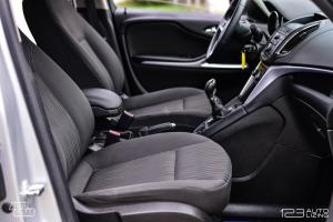 Opel Zafira 2014 in Kretinga, with an engine capacity of 2.00 L and mileage of 227 thousand km for 5650 €, photo 14 on AUTOMOTO.COM.LV
