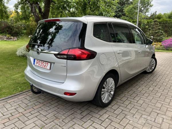 Opel Zafira 2015 in Riga, with an engine capacity of 1.60 L and mileage of 179 thousand km for 6200 €, photo 3 on AUTOMOTO.COM.LV