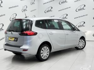 Opel Zafira 2015 in Vilnius, with an engine capacity of 1.96 L and mileage of 211 thousand km for 7500 €, photo 2 on AUTOMOTO.COM.LV