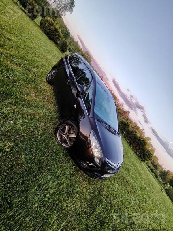 Opel Zafira 2015 in Cesis, with an engine capacity of 2.00 L and mileage of 453 thousand km for 6500 €, photo 1 on AUTOMOTO.COM.LV