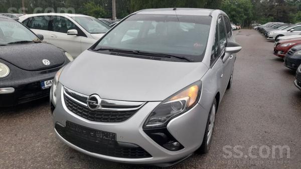 Opel Zafira 2015 Rīga, ar dzinēja tilpumu 2.00 L un nobraukumu 149 tūkst. km par 7900 €, foto 3 vietnē AUTOMOTO.COM.LV