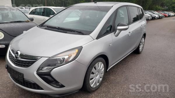 Opel Zafira 2015 Rīga, ar dzinēja tilpumu 2.00 L un nobraukumu 149 tūkst. km par 7900 €, foto 4 vietnē AUTOMOTO.COM.LV