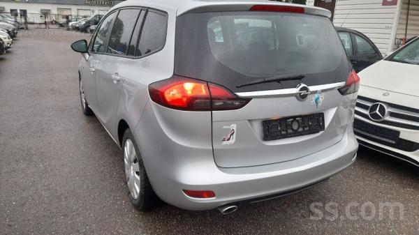 Opel Zafira 2015 Rīga, ar dzinēja tilpumu 2.00 L un nobraukumu 149 tūkst. km par 7900 €, foto 7 vietnē AUTOMOTO.COM.LV