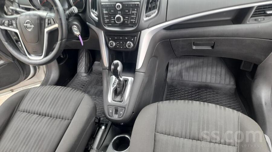 Опель Зафира 2015 в Рига, объемом двигателя 2.00 л и пробегом 149 тыс. км за 7900 €, фото 30 на AUTOMOTO.COM.LV