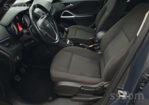 Opel Zafira 2015 in Riga, with an engine capacity of 1.40 L and mileage of 158 thousand km for 5300 €, photo 8 on AUTOMOTO.COM.LV