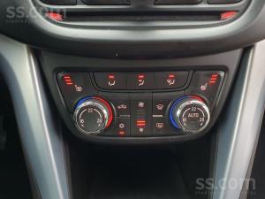 Opel Zafira 2015 in Riga, with an engine capacity of 1.40 L and mileage of 158 thousand km for 5300 €, photo 17 on AUTOMOTO.COM.LV