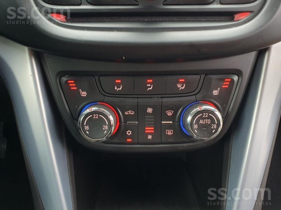 Opel Zafira 2015 in Riga, with an engine capacity of 1.40 L and mileage of 158 thousand km for 5300 €, photo 17 on AUTOMOTO.COM.LV