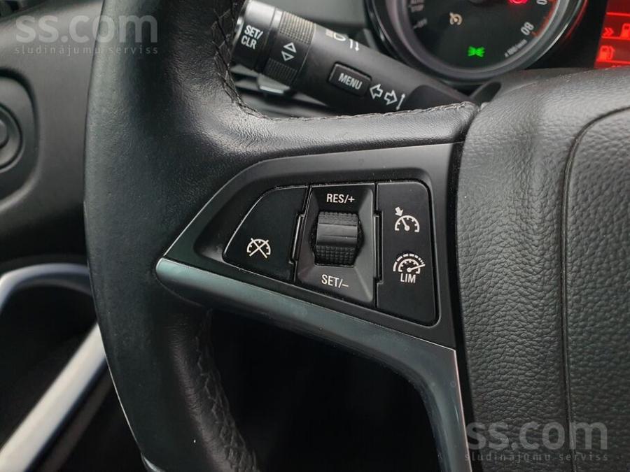 Opel Zafira 2015 in Riga, with an engine capacity of 1.40 L and mileage of 158 thousand km for 5300 €, photo 18 on AUTOMOTO.COM.LV