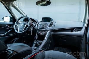 Opel Zafira 2015 in Riga, with an engine capacity of 1.60 L and mileage of 316 thousand km for 6990 €, photo 15 on AUTOMOTO.COM.LV