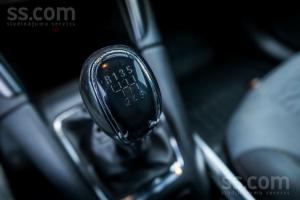 Opel Zafira 2015 in Riga, with an engine capacity of 1.60 L and mileage of 316 thousand km for 6990 €, photo 18 on AUTOMOTO.COM.LV