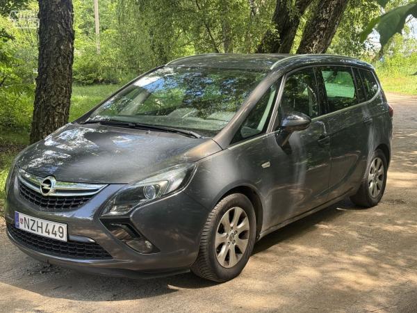 Opel Zafira 2015 in Kaunas, with an engine capacity of 1.40 L and mileage of 222 thousand km for 4500 €, photo 1 on AUTOMOTO.COM.LV