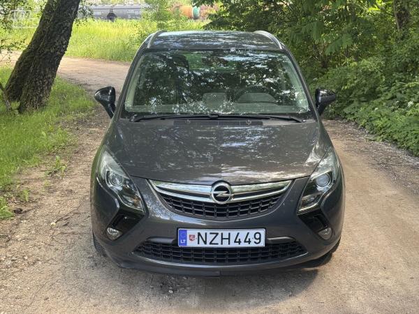 Opel Zafira 2015 in Kaunas, with an engine capacity of 1.40 L and mileage of 222 thousand km for 4500 €, photo 2 on AUTOMOTO.COM.LV