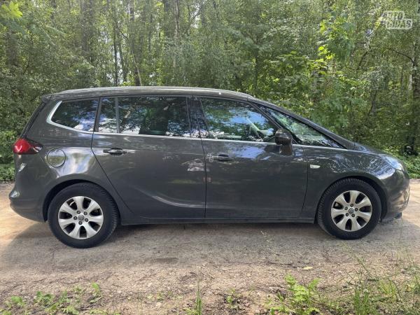 Opel Zafira 2015 in Kaunas, with an engine capacity of 1.40 L and mileage of 222 thousand km for 4500 €, photo 4 on AUTOMOTO.COM.LV